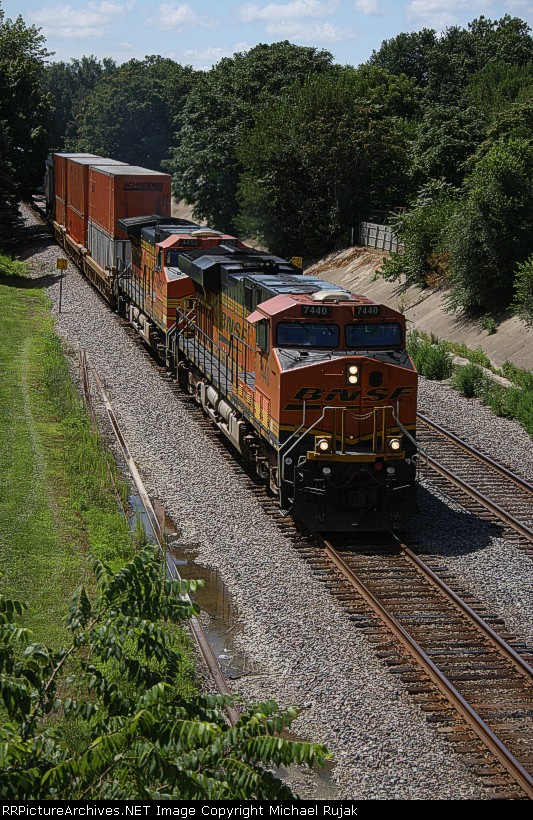 BNSF 7440